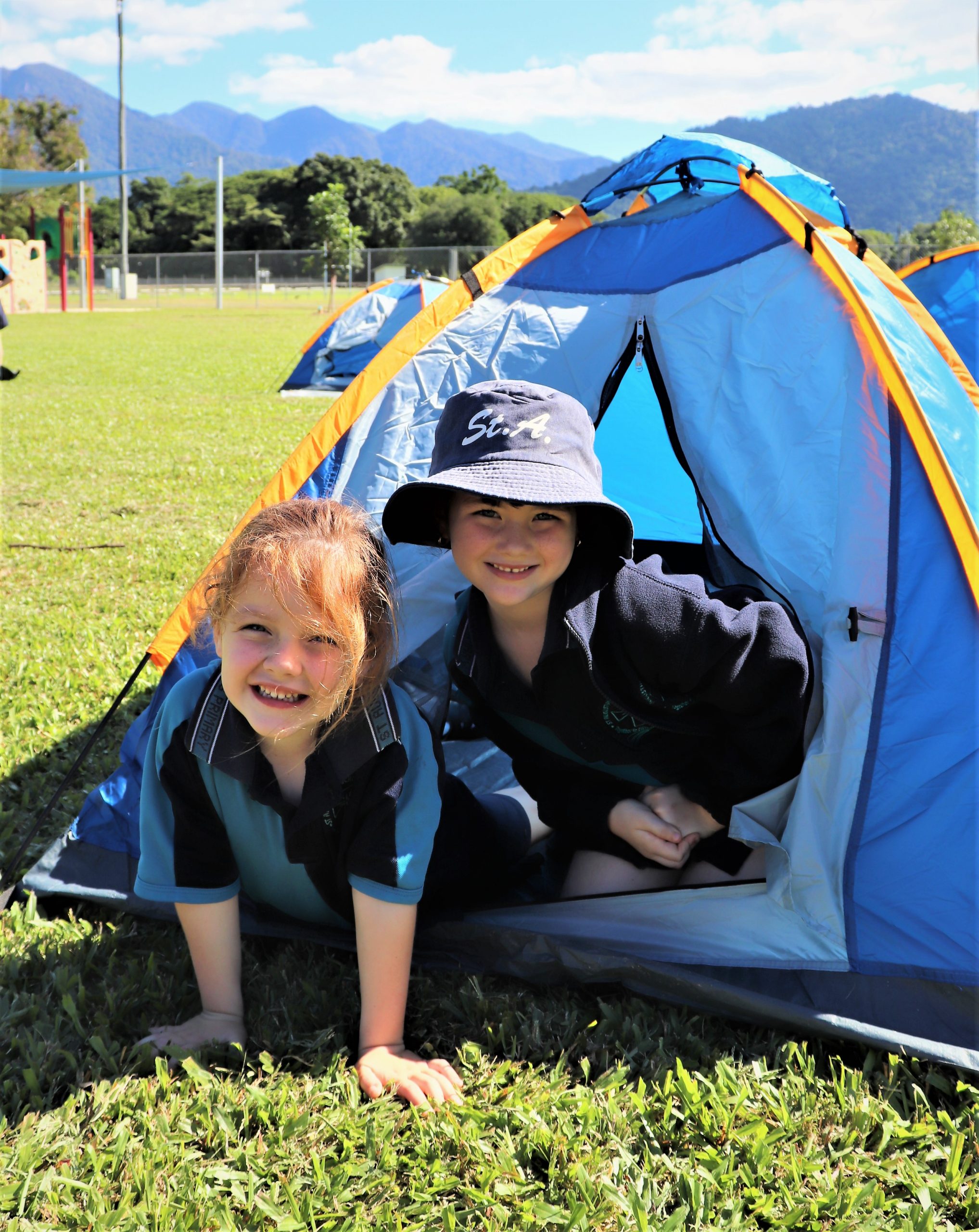 Nancy & Zara | St Augustine's Mossman
